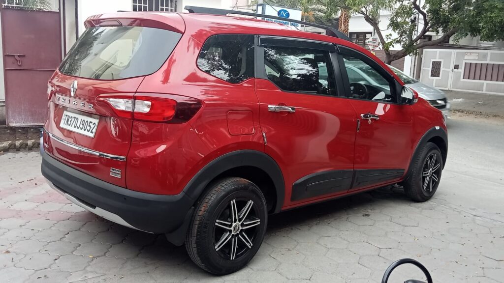 2020 Renault Triber RXT EASY-R AMT - Sree Vaishnavi Carrs